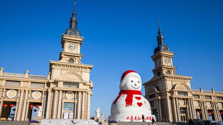Winter Wonders: Six Iconic Giant Snowmen to See in Harbin - Khabar Asia