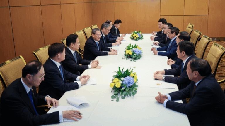 China, Vietnam Strengthen Strategic Ties Amid Global Shifts - Khabar Asia