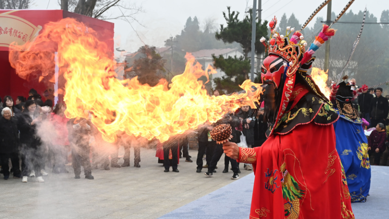 Sichuan Opera Fuels Tourism Surge in Neijiang Ahead of Spring Festival ...